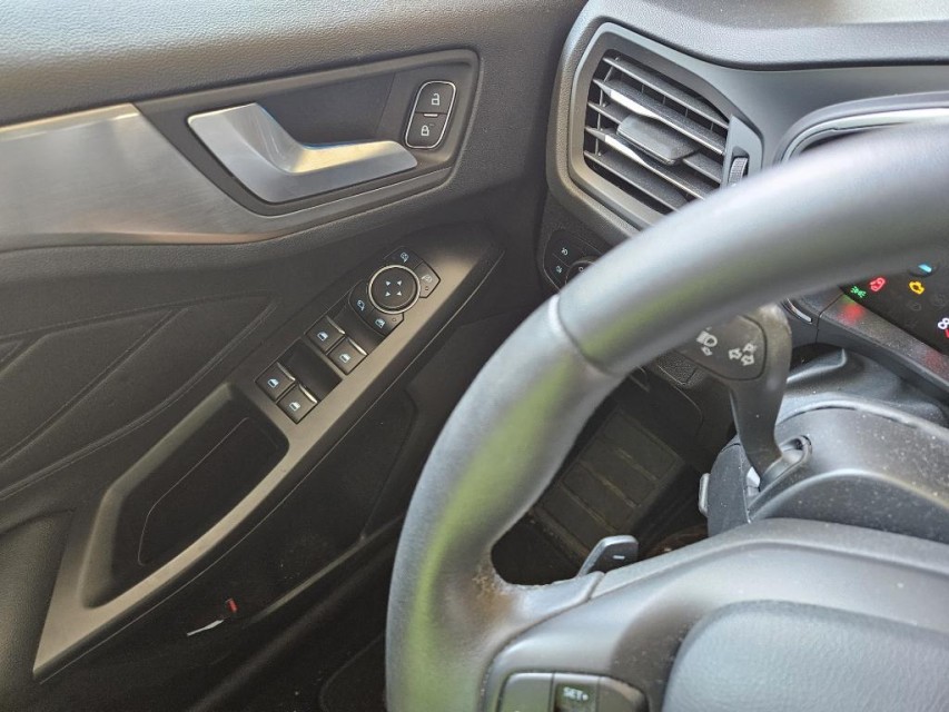 Ford Focus 1.0 EcoB. Tit. Bns - Autodeal.com